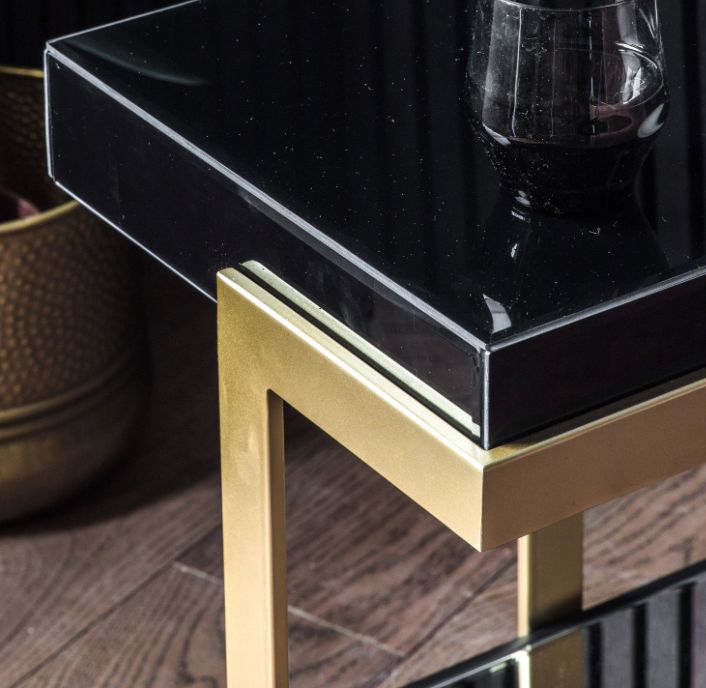 Erdella Side Table - La Fabrico